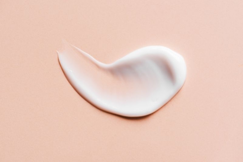 4 Things You Need To Know About Your Sunscreen and Acne - Jil Goorman ...