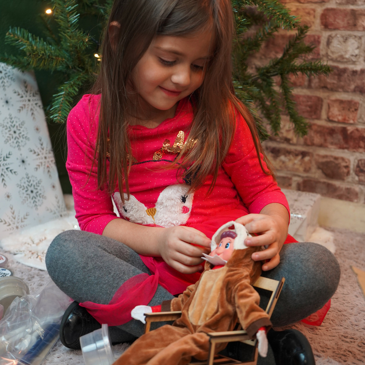 WWCrafts Naughty Elf Rocking Chair