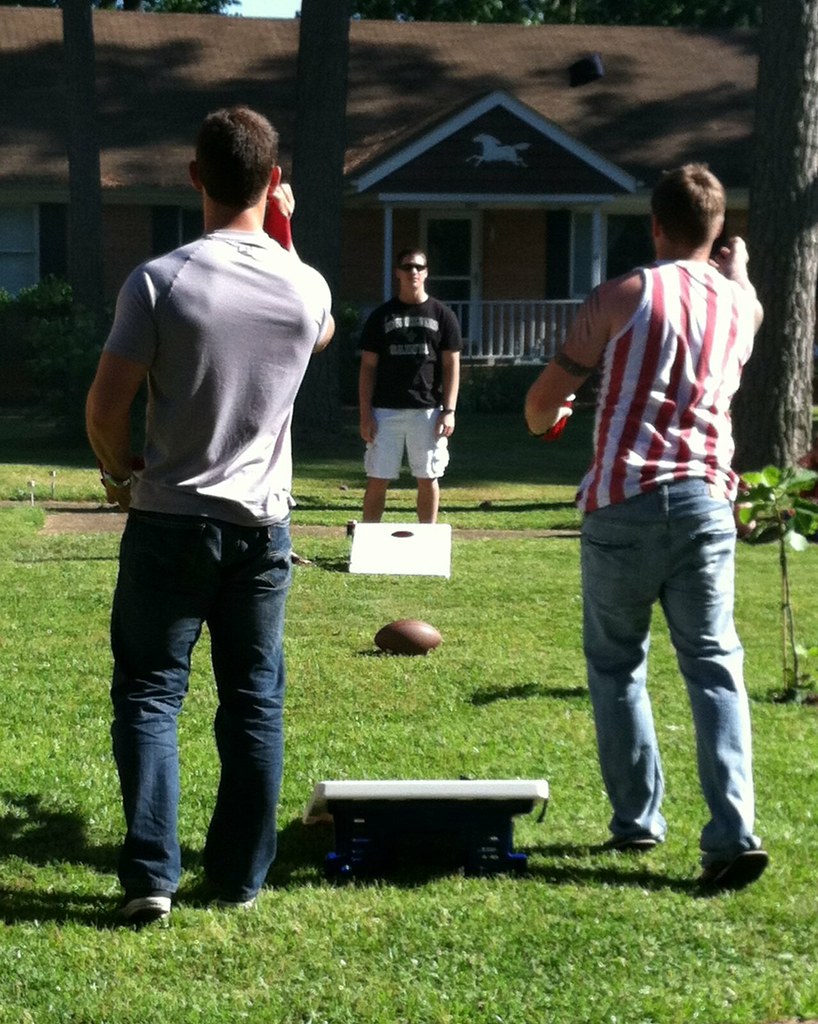 5 Ways to Spice up a Great Game of Cornhole - All American Tailgate