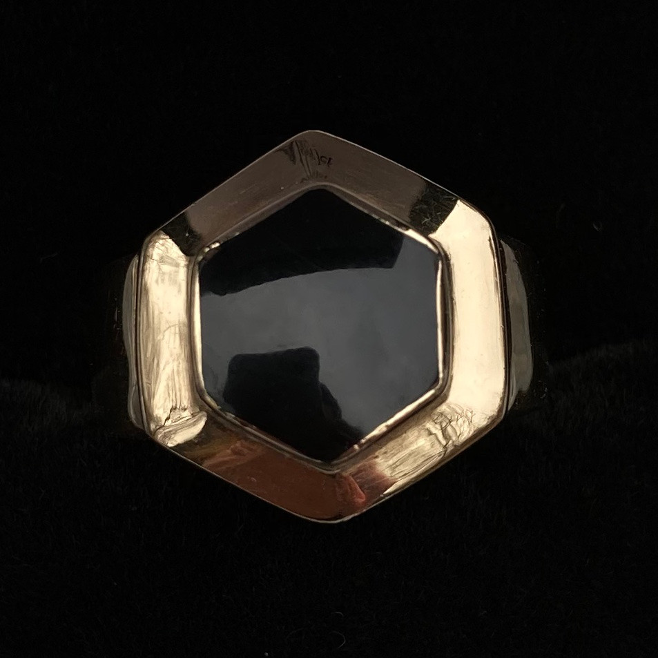 Gents 9ct Yellow Gold Whitby Jet Hexagonal Ring 584GR - Aurora Jet