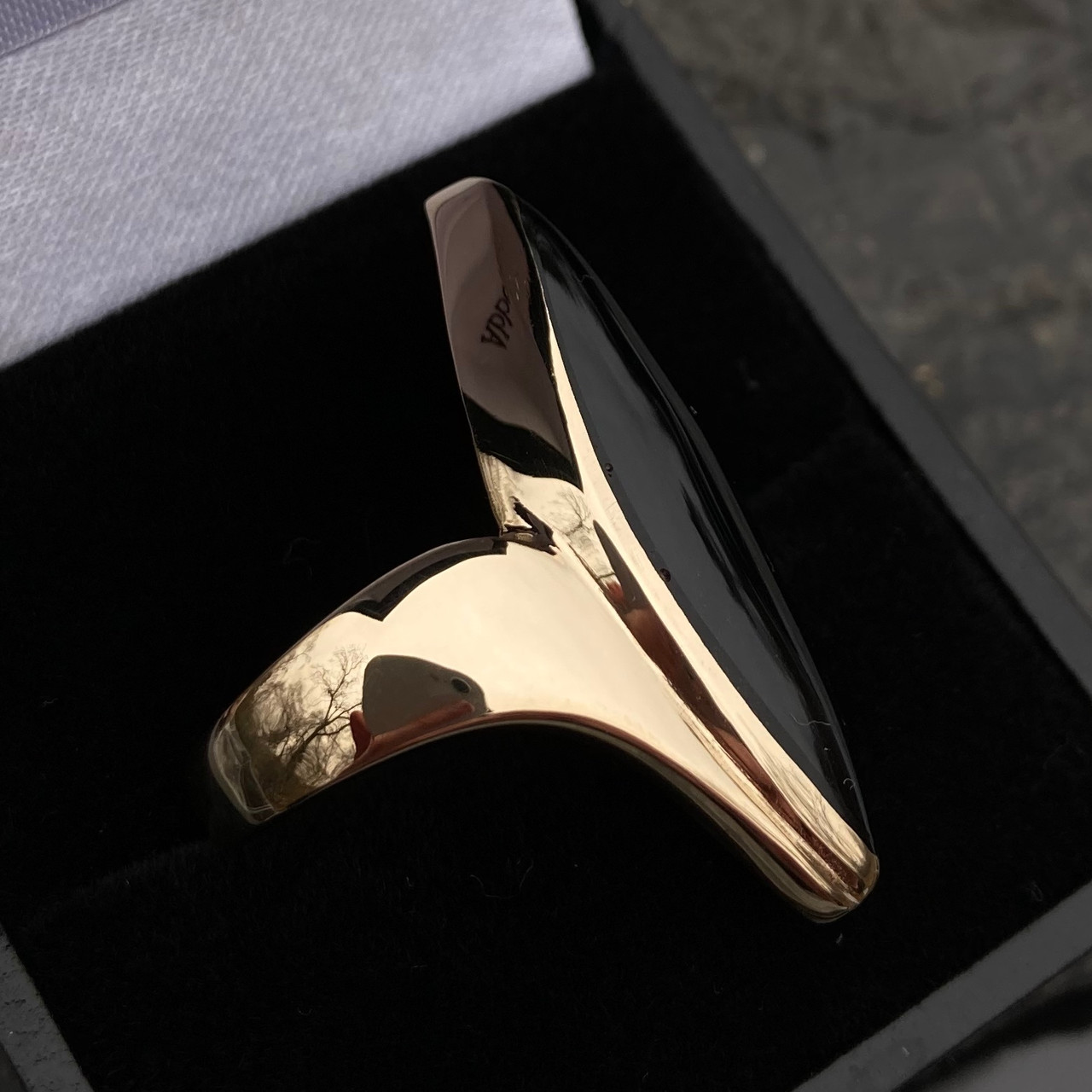 Extra Large Marquise 9ct Yellow Gold Whitby Jet Ring 606GR - Aurora Jet