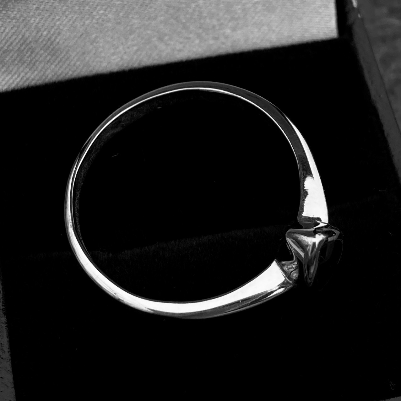 Whitby Jet Platinum Tapered Marquise Ring 003PR - Aurora Jet