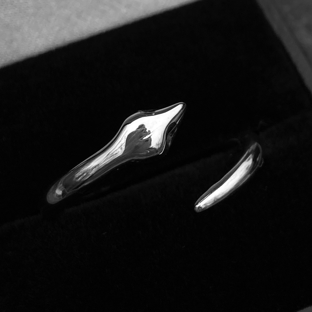 Whitby Jet Rings | Handcrafted Jewellery | Aurora Jet