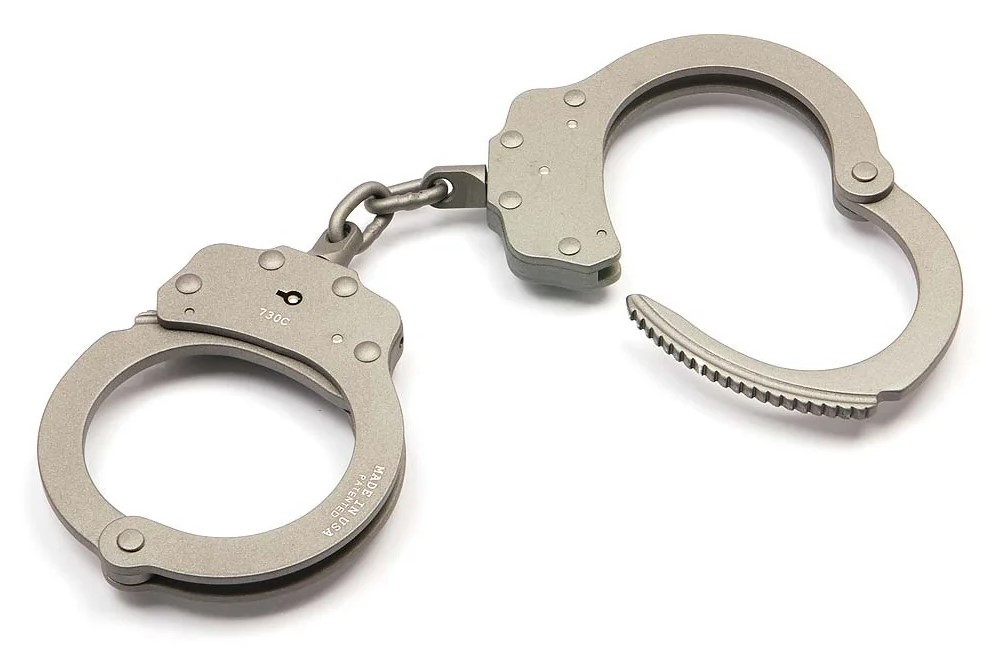 Peerless Model 730C Superlite Handcuffs - LionHeart Alliance