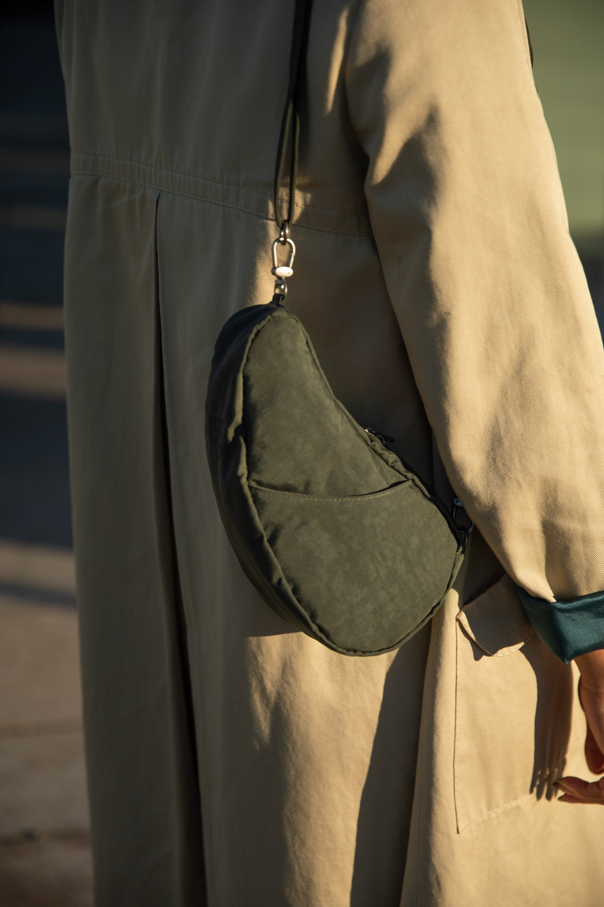 100% Textured Nylon Crossbody Bag Baglett 1.5L | Mountain Warehouse