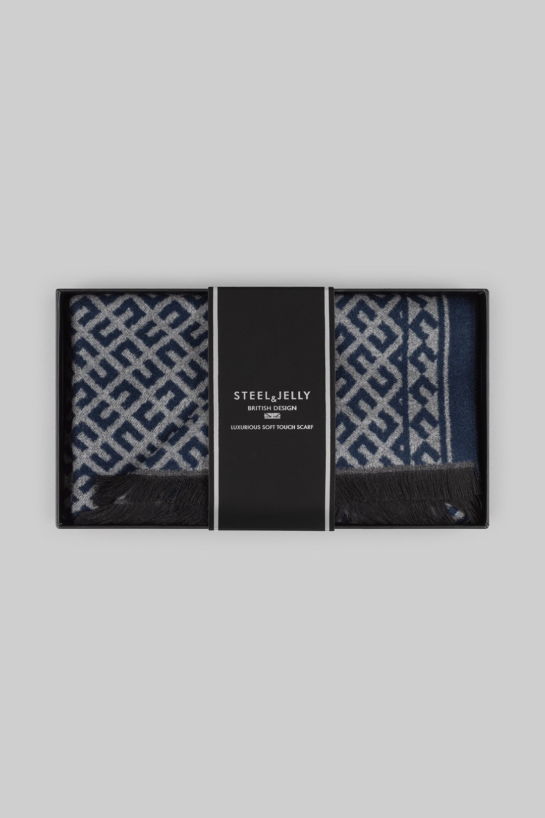 Mens Geometric Boxed Scarf | Mountain Warehouse