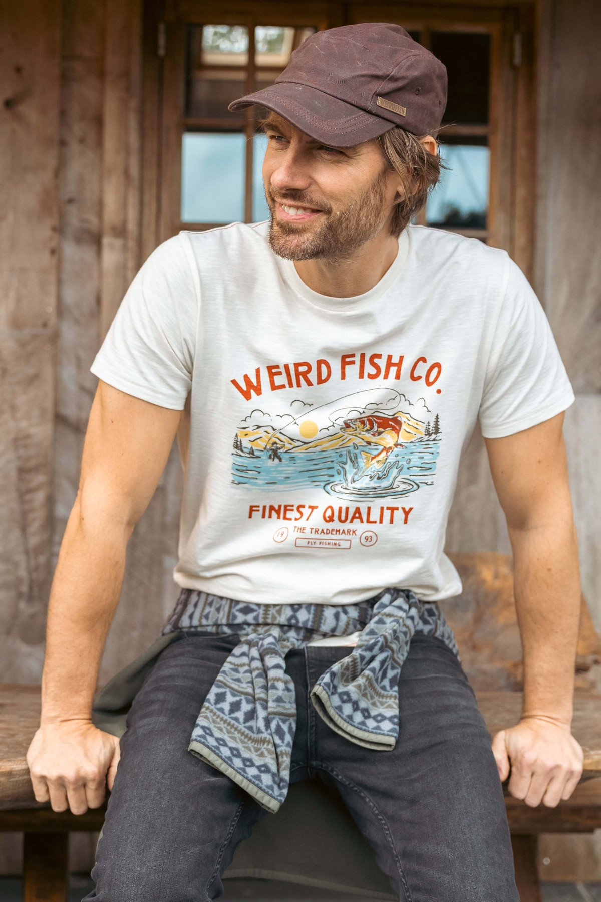Fish Out Of Water Mens Front Print Graphic T-Shirt | Mountain Warehouse