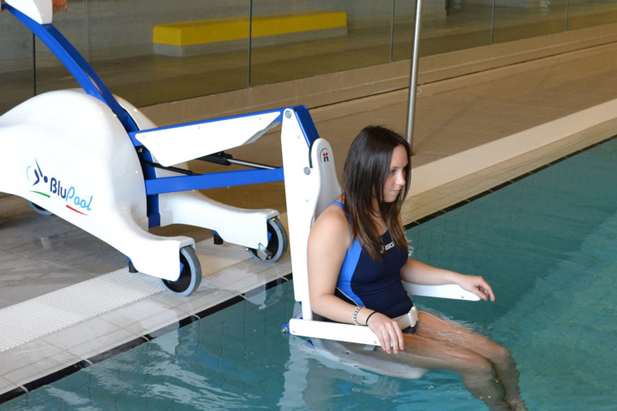 BluPool Disability Mobile Swimming Pool Hoist - Commercial Pool Equipment