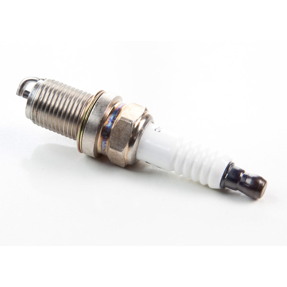Briggs & Stratton 692051 Briggs & Stratton 692051 Spark Plug