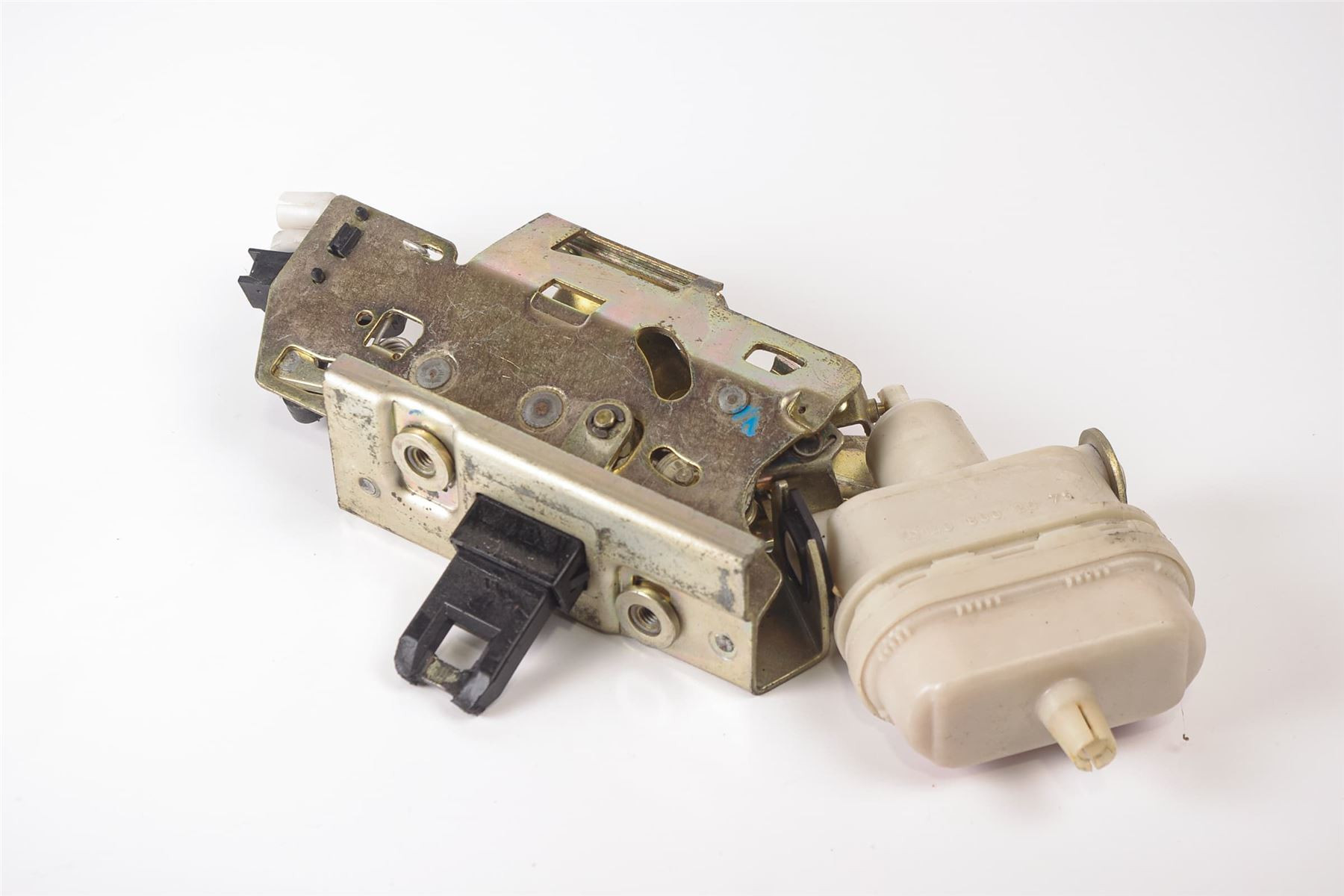 Mercedes 1407500384 Boot Lid Latch W/ Soft Close Actuator | C140 W140 ...