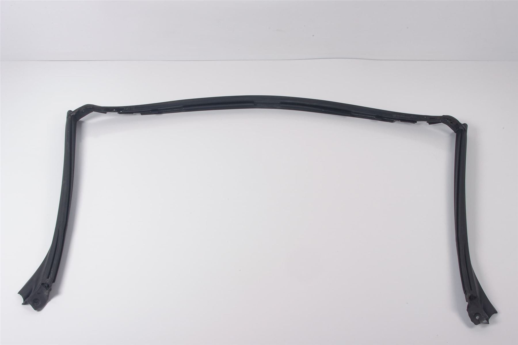 Mercedes 2307200978 Windscreen Rubber Frame Seal | R230 SL - The R129 Co