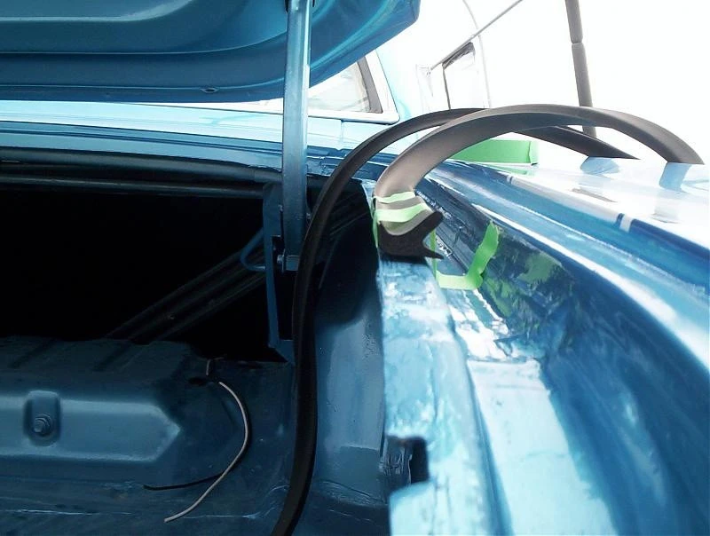 Mopar A B E Body 62-76 Trunk Weatherstrip 18ft "Y" profile