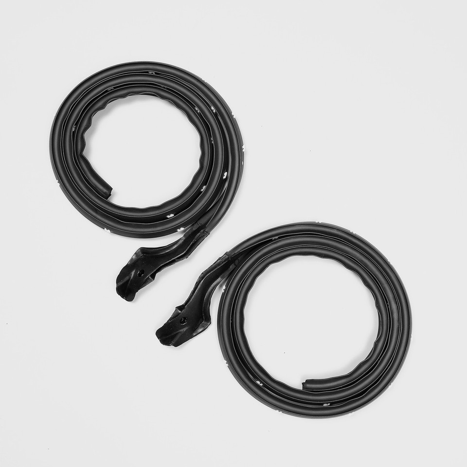 Mopar E Body 70-74 Door Weatherstrip Seals with clips LM23A - Detroit ...