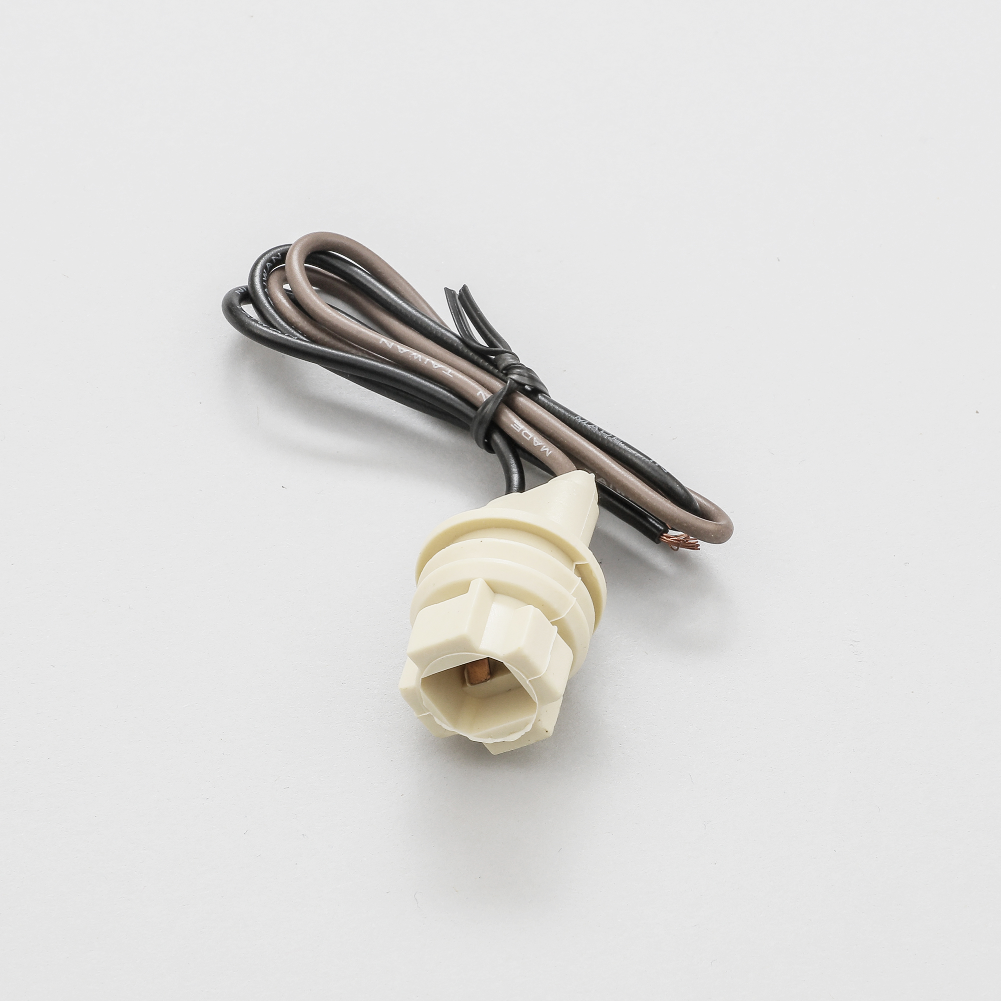 Mopar 72-98 Side Marker Bulb Socket Pigtail 3588314 - Detroit Muscle ...