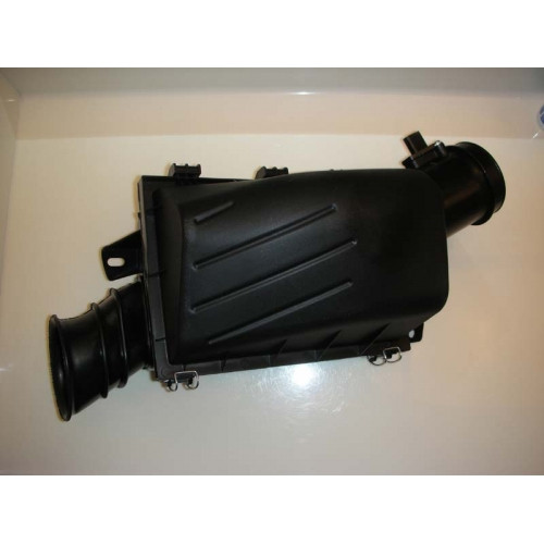 USED Ford 2004 + PI Airbox Assembly