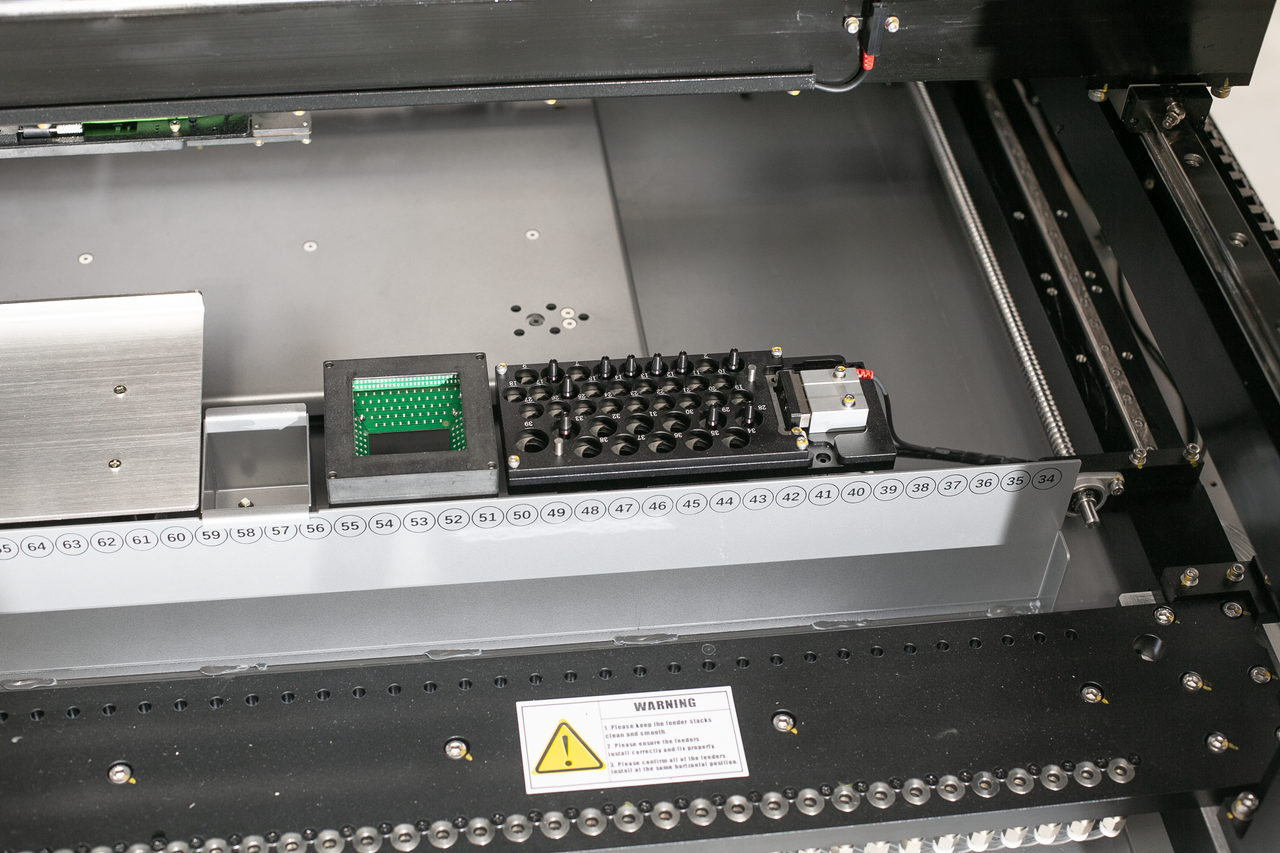 Neoden 10P - Pick & Place Machine