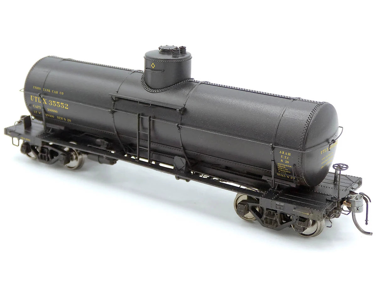 Rapido Trains Inc HO 159009-37466 Union Tank Car 10,000-Gallon X-3 Tank ...
