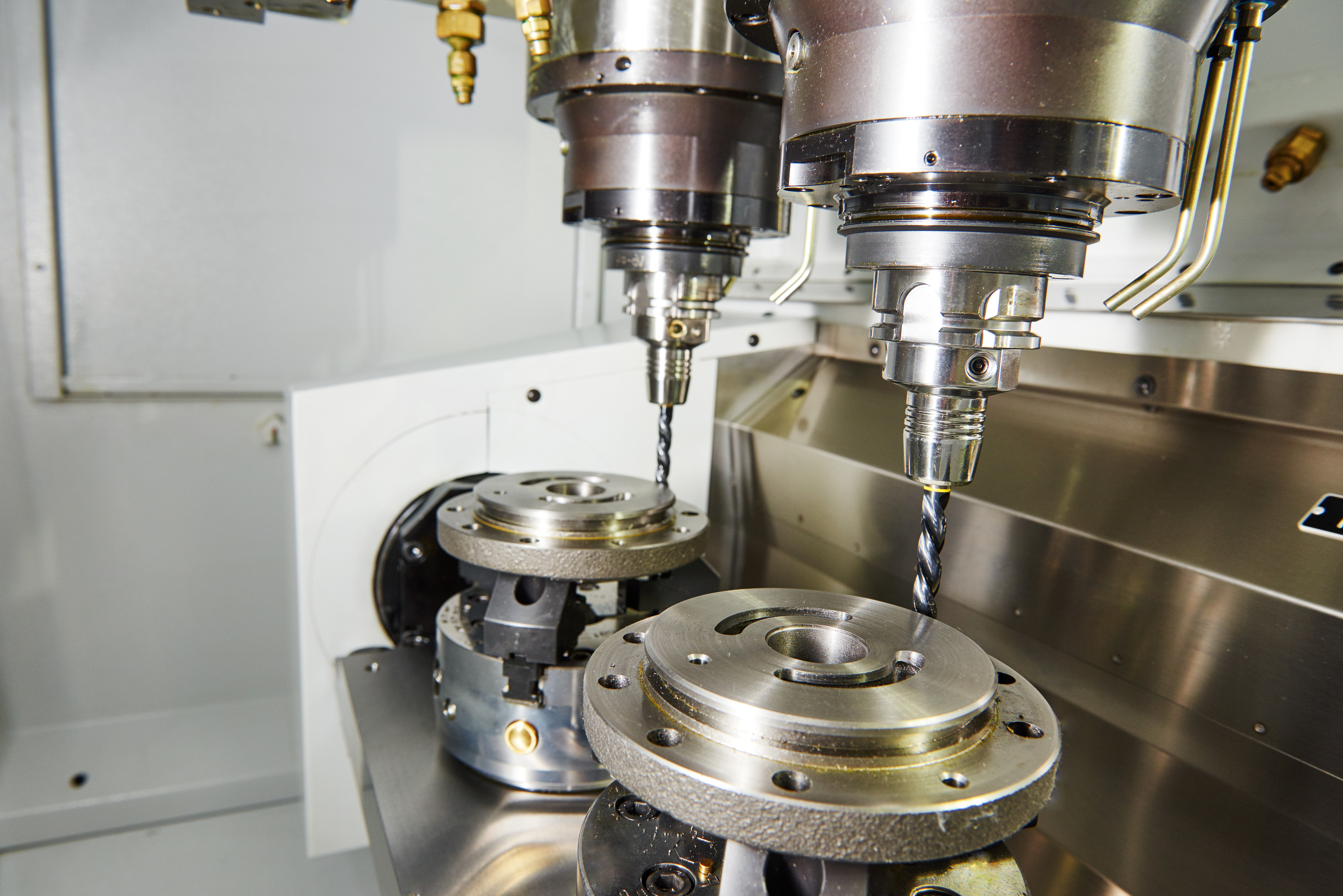 What is a Machine Tool: Definition, Types & Applications - Ridiculous ...