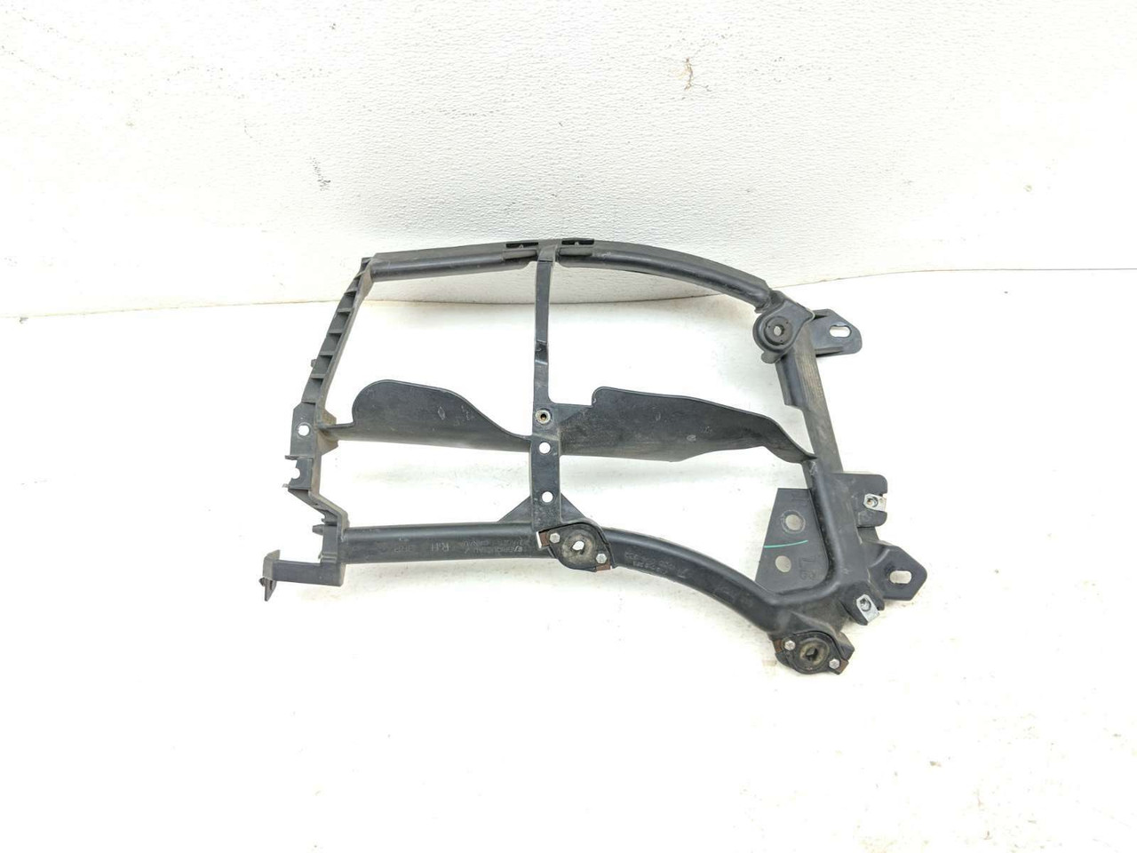 12 Can Am Spyder RT-S SE5 Right Side Inner Cowl Fairing Cover Mount ...