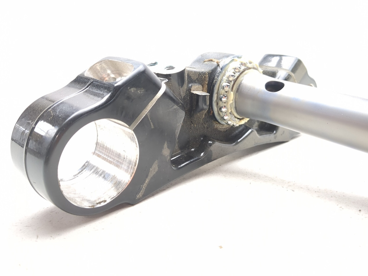 21-24 BMW R18 Classic Front Lower Triple Tree Yoke Stem Clamp Bottom ...