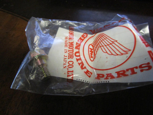 1985-2003 Honda TRX ATV NOS Carrier Hinge Bolt 90102-HA0-000 OEM - Sun ...