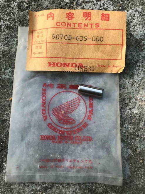 Honda HX135 CB1000C CB1100F PIN DOWEL 8x20.5MM. P/N 90705-639-000 NOS ...