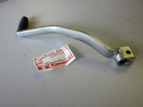 Kawasaki KZ200 Z 200 A1 A1A A2 1978 1979 78-79 Lever Assy 13242-020 NOS ...