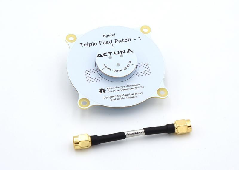 ACTUNA TRIPLE FEED PATCH 1 Antenna - Wires Computing