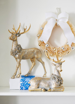 Raz 18" White Deer with Holly Wreath Christmas Figures Set of 2 | Raz ...