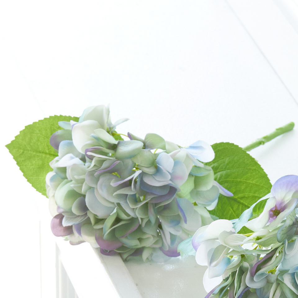 Raz 29" Real Feel White Hydrangea Stem | Raz Imports | Raz Spring | Raz ...