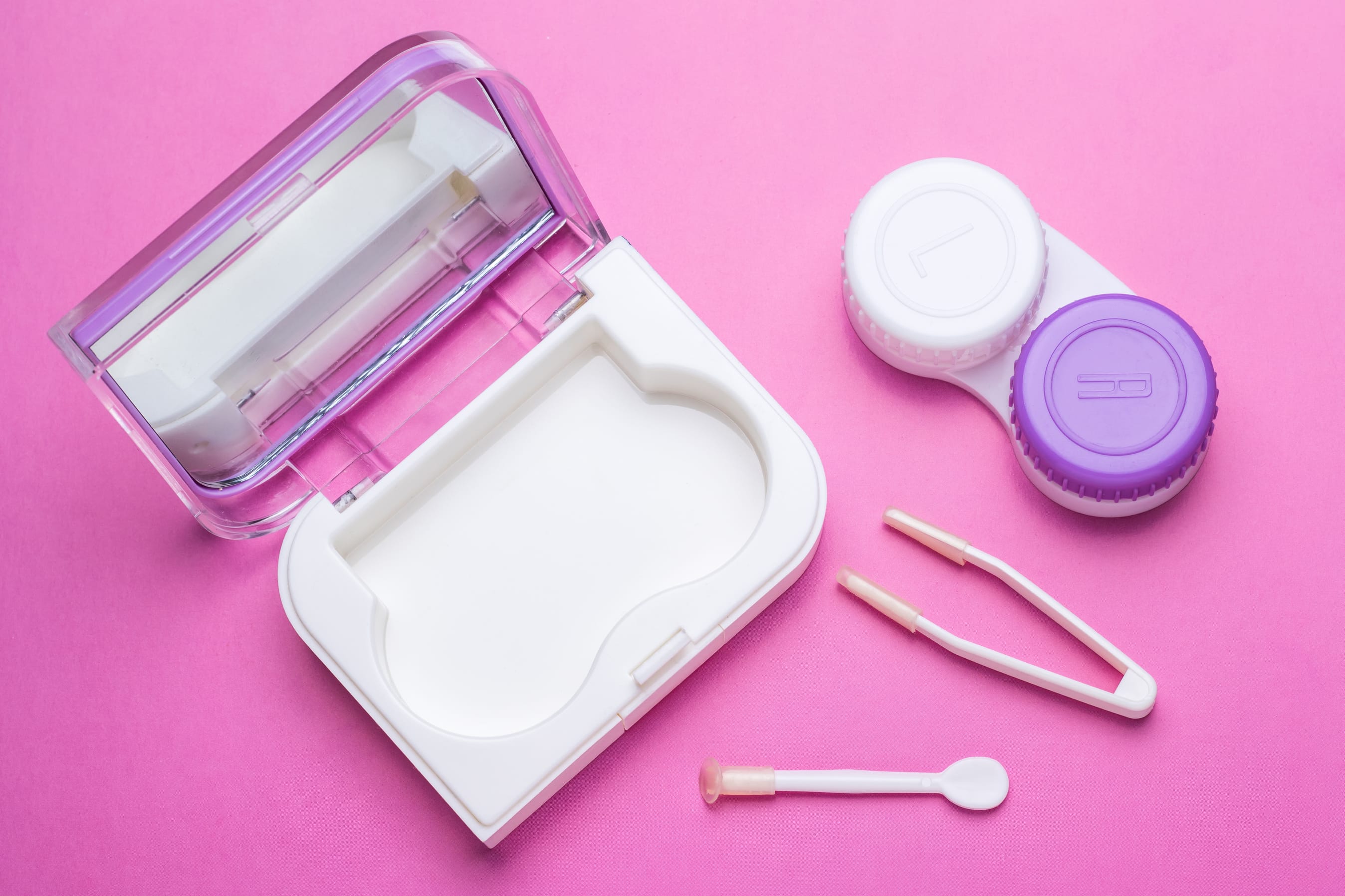 Packing Effectively With Contact Lenses For A Trip - accuspire