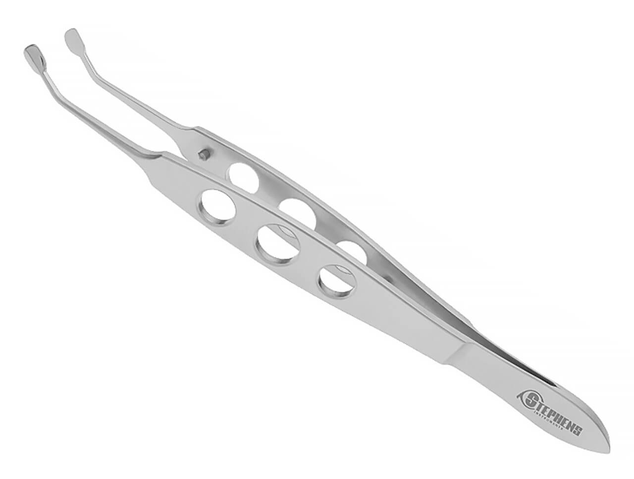 The Role of Meibomian Forceps in the Management of Meibomian Gland ...