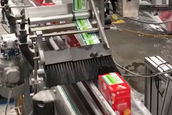 Industrial Labelling Machines For The Manufacturing Industry