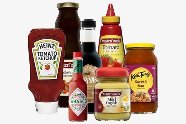 Industrial Labelling Machines For The Sauces Industry