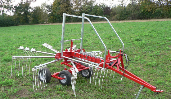 Rotary Hay Rake - Pull Type