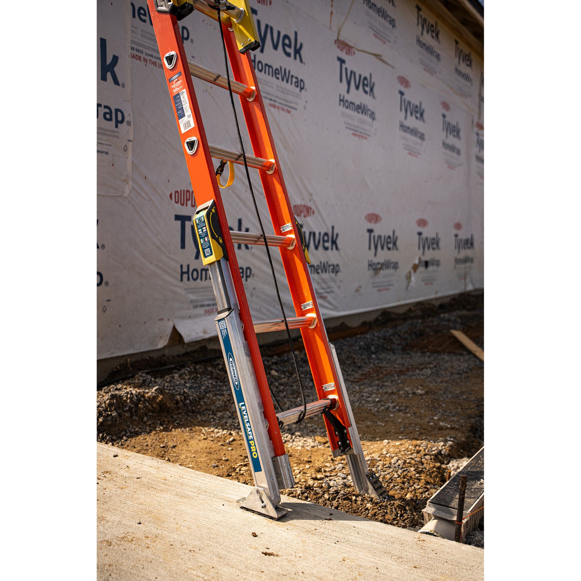 Werner PK100 LevelSafe Pro Series Ladder Leveler - Industrial Ladder ...