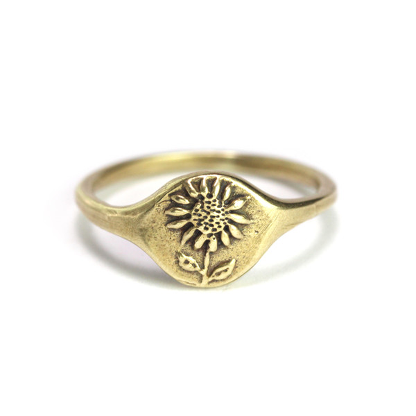 Sunflower Signet Ring - Marmalade
