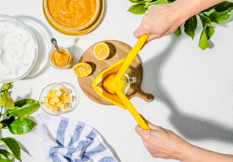 Dreamfarm Fluicer | The World's Best Award-Winning Fold Flat Citrus Juicer