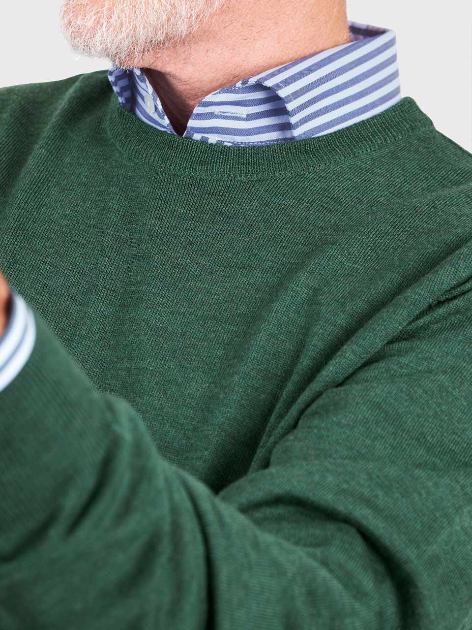 Men's Pine Green Merino Wool Crew Neck Jumper | Peter Christian