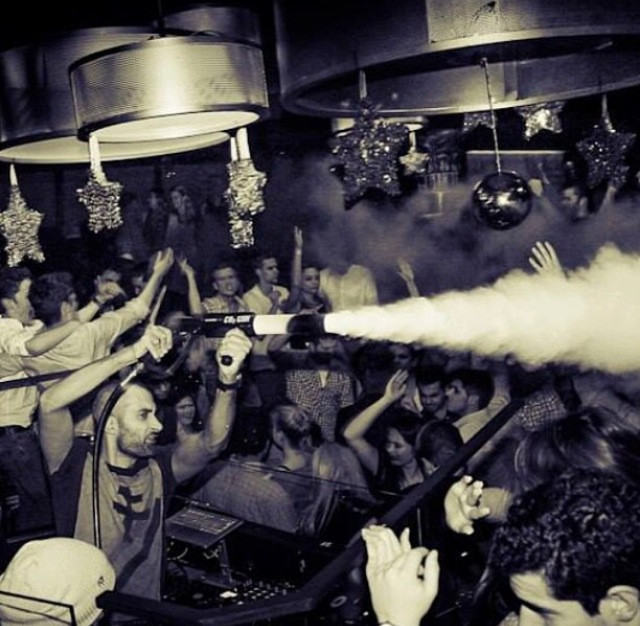 Nightlife | c02 Party Gun