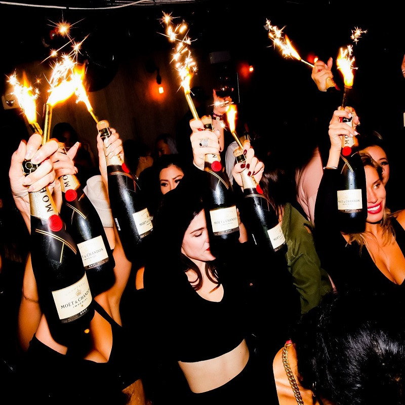 Nightlife Supplier | Party Sparklers