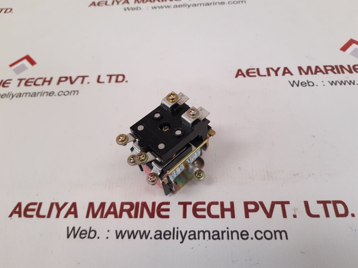Omron Mm2B Monostable Relay 100Vac 50Hz