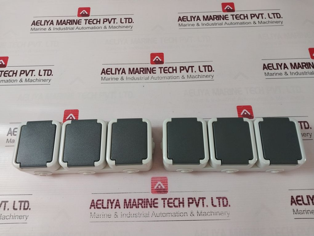 Peha D 6633 Wab Ap Triple Sockets 2-pole