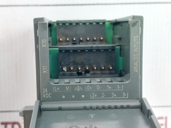 Siemens 6Es7 288-3Ae08-0Aa0 Simatic S7-200 Smart Analog Input Module 24 Vdc