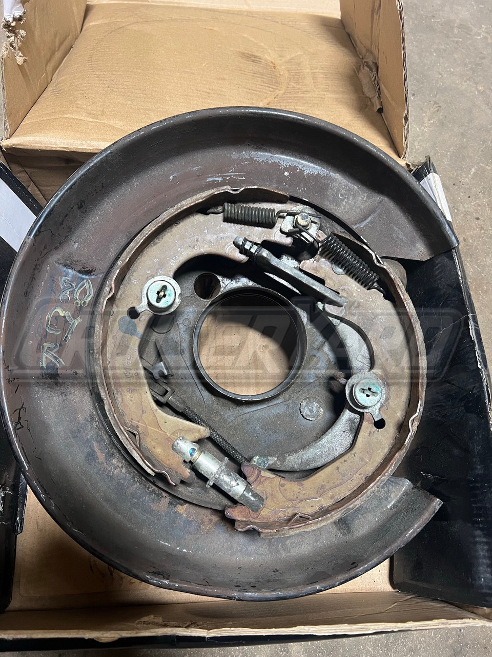 Toyota Land Cruiser FZJ80 Right Rear Parking Brake Backing Plate 46503 ...