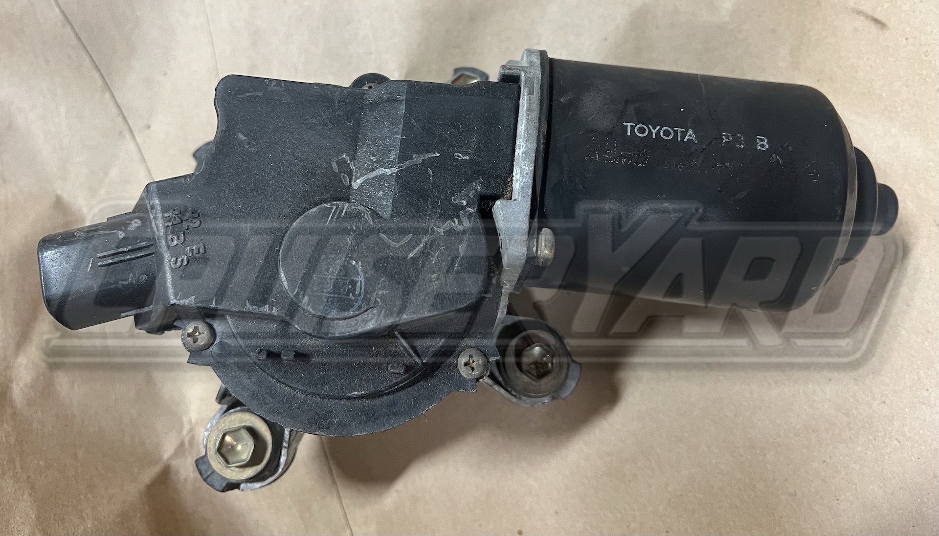 Toyota Land Cruiser UZJ100 OEM Front Windshield Wiper Motor 85110-60290 - CruiserYard