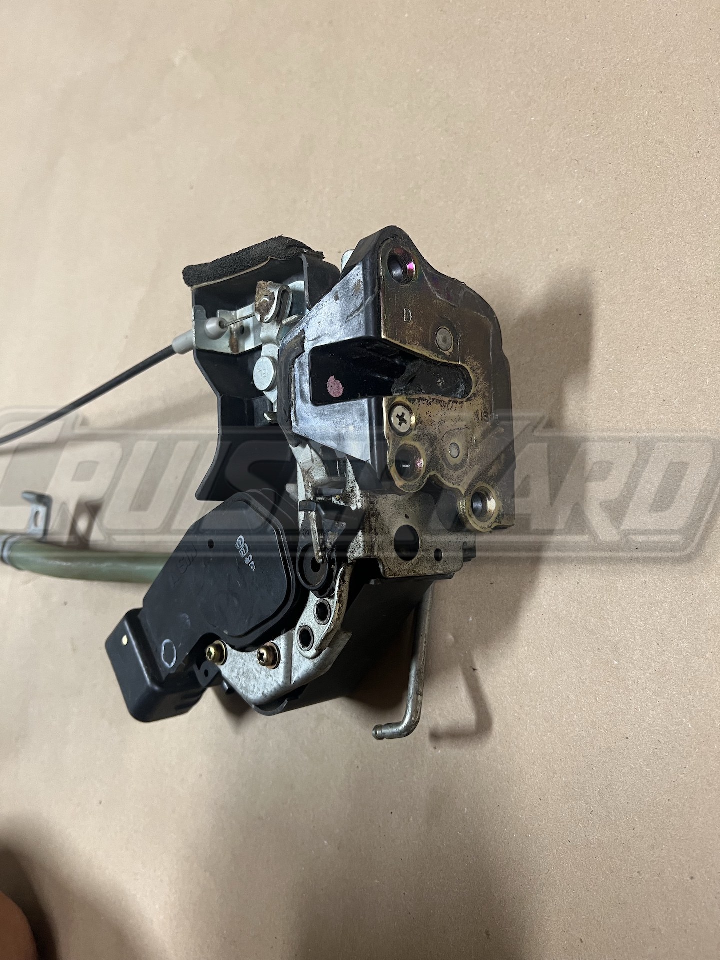 Toyota Land Cruiser UZJ100 OEM Left Rear Lock Actuator 69060-60061 ...