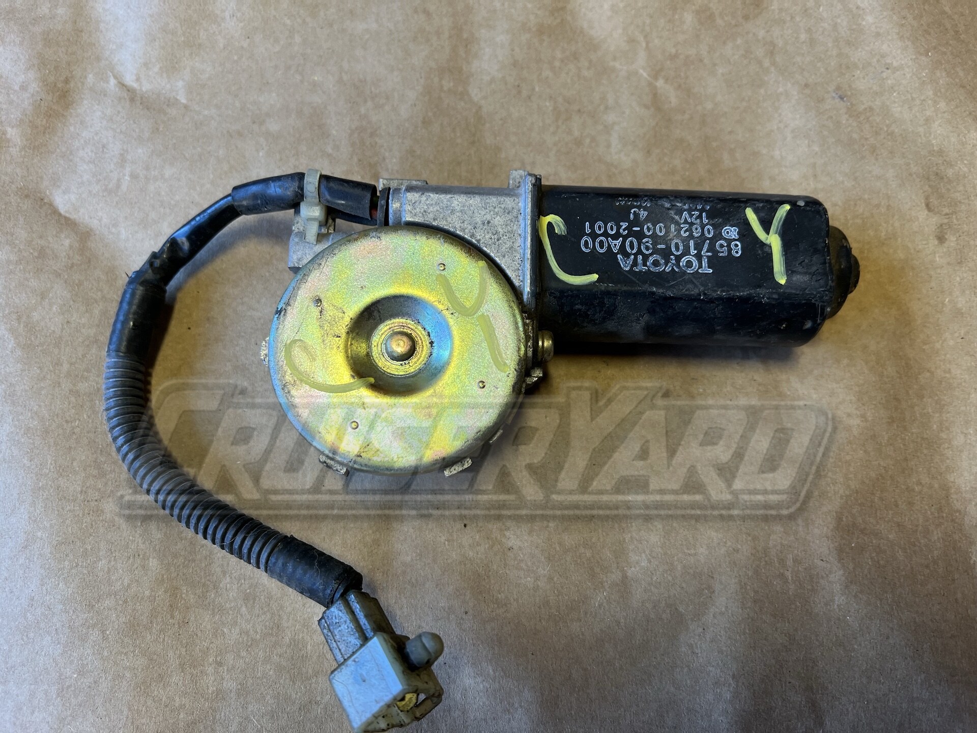 Toyota Land Cruiser FJ62 OEM Right Front Electric Window Motor 85710 ...