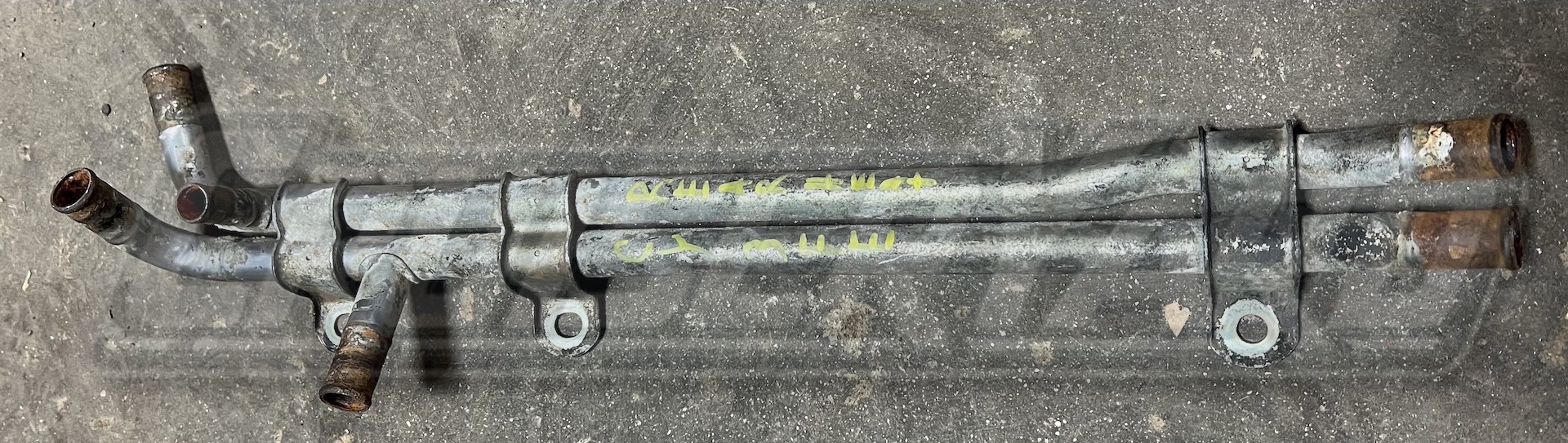 Toyota Land Cruiser FJ62 3FE Water Heater Pipe Assembly 87208-90K06 ...