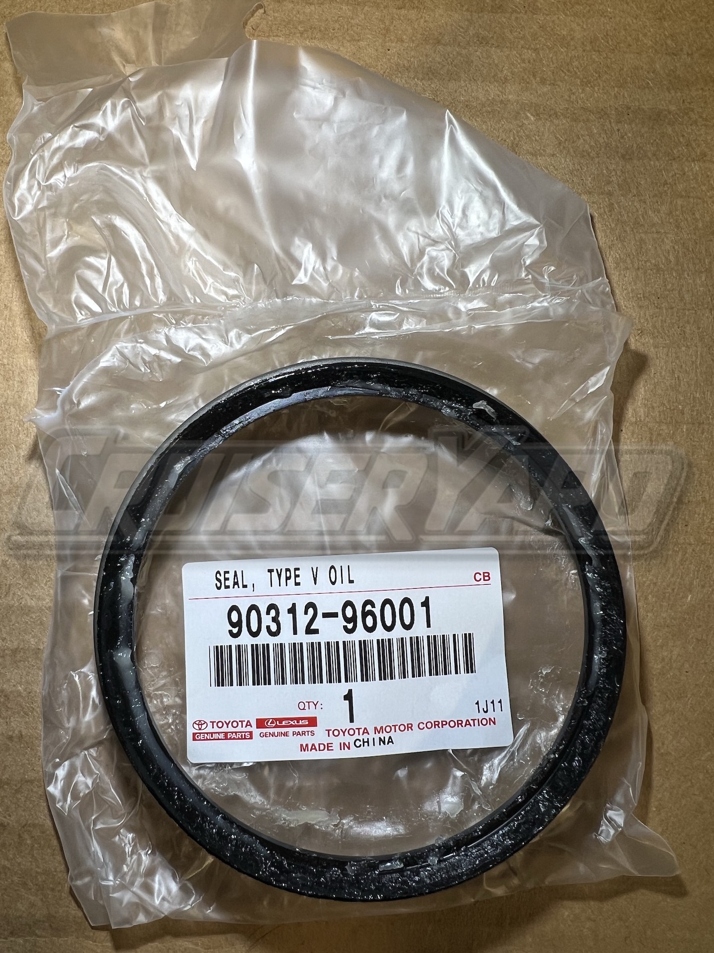 New OEM Toyota 4Runner Lexus GX Front Axle Hub Seal 90312-96001 ...